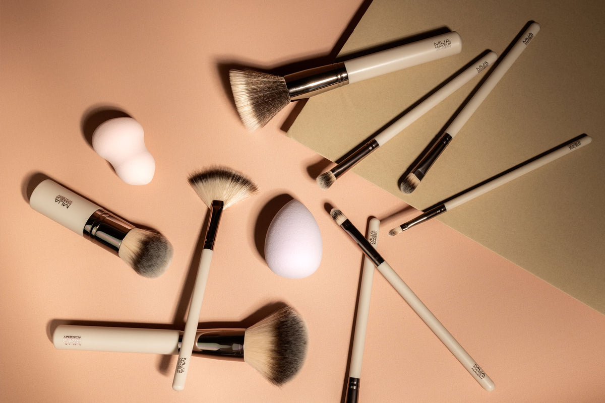 MUA MAKEUP ACADEMY